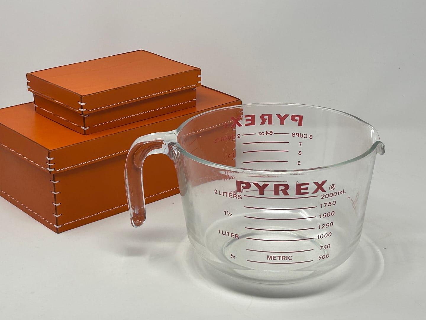 Vintage 8 Cup Pyrex Measuring Cup - Hunt Estate Sales
