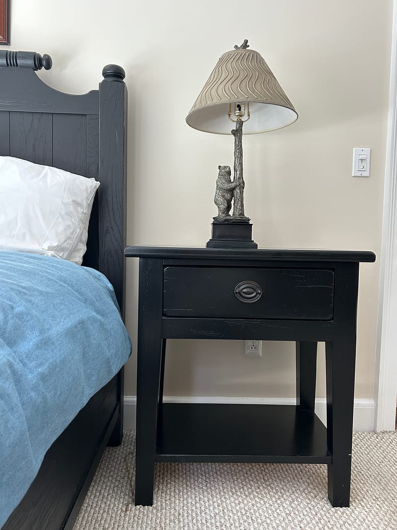 Broyhill Attic Heirlooms Single Drawer Nightstand in Black - Hunt ...